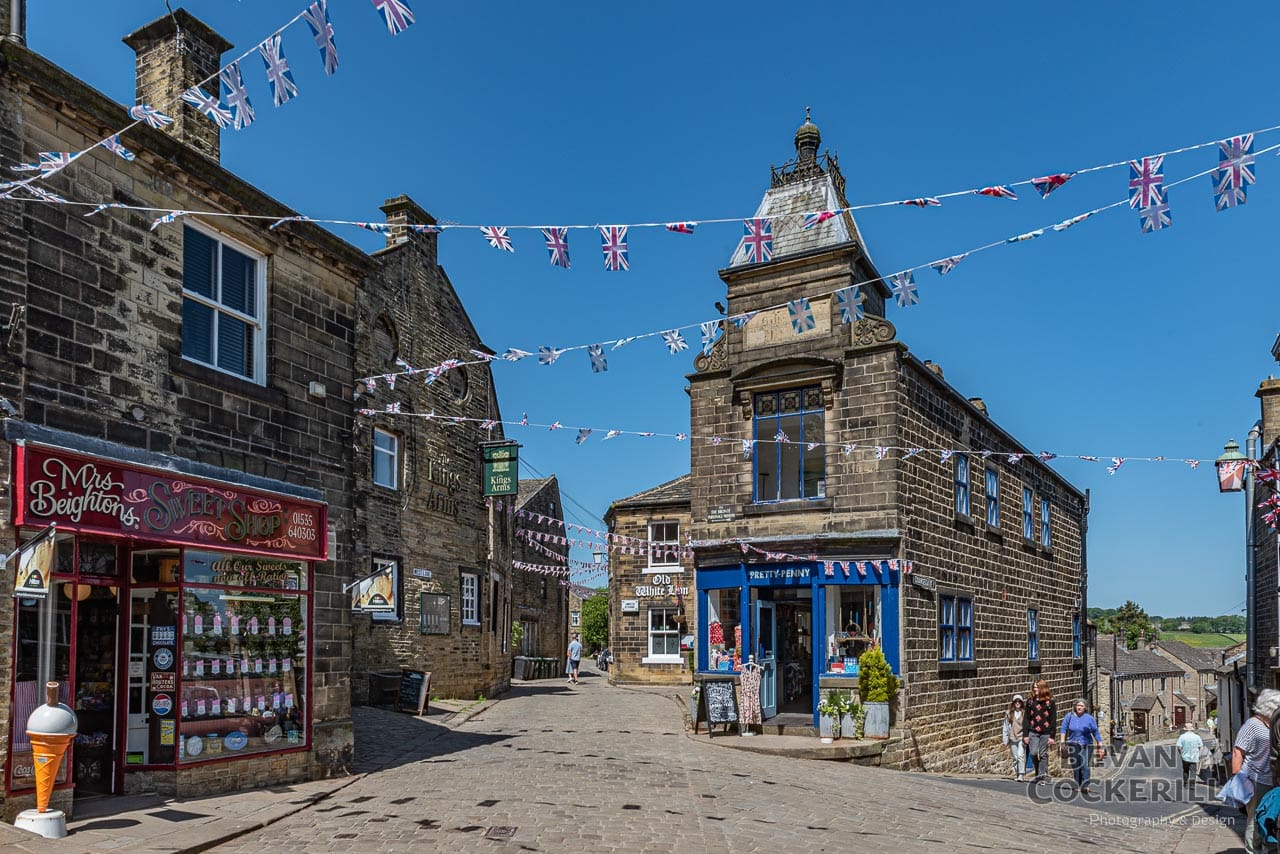 Brontë Parsonage Museum | Haworth Photography | Children Models